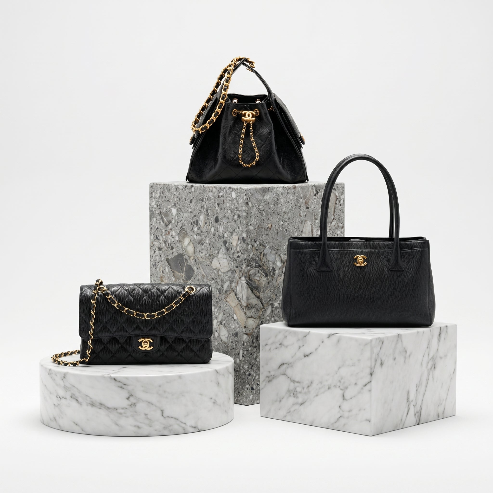 CHANEL SMALL VANITY WITH CHAIN PINK – Ateléra