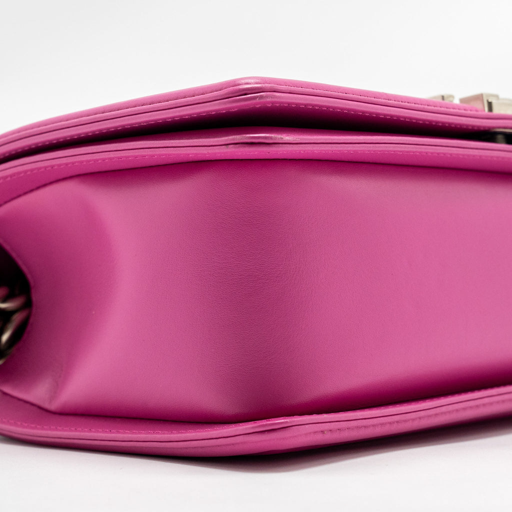CHANEL MEDIUM BOY FLAP BAG PYTHON PINK BRUSHED SHW – Ateléra
